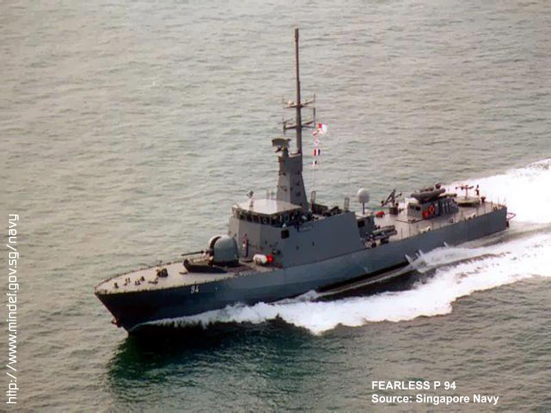 Overview — FEARLESS (P-94) class — Small Combatants — Ships — Weapons ...